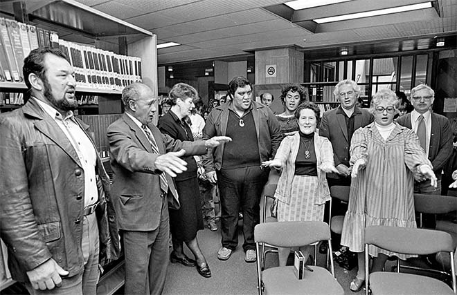 Opening of the Māori Room, Dunedin Public Library, 1986 | Libraries ...