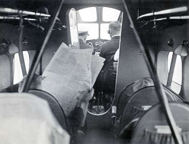 Flying in the 1930s | Aviation | Te Ara Encyclopedia of New Zealand