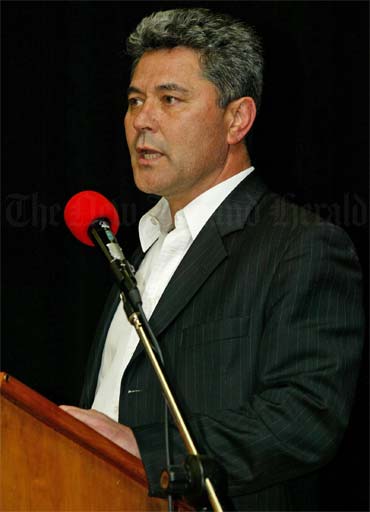 John Tamihere | Urban Māori | Te Ara Encyclopedia of New Zealand